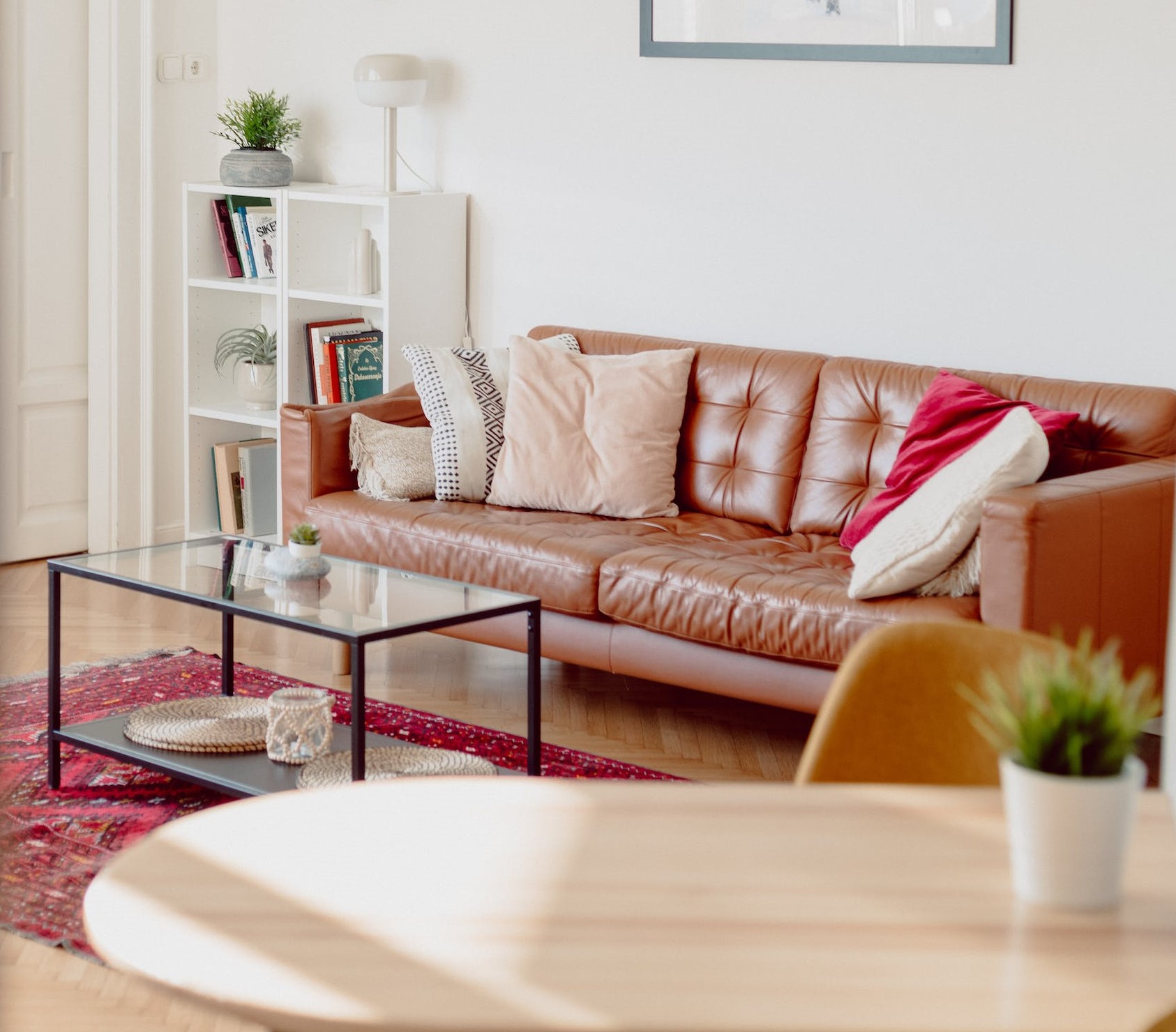 Top 5 Women Artists Redefining the Art of Interior Design